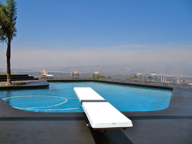 Harpel Residence - Where Art Inspires Beauty